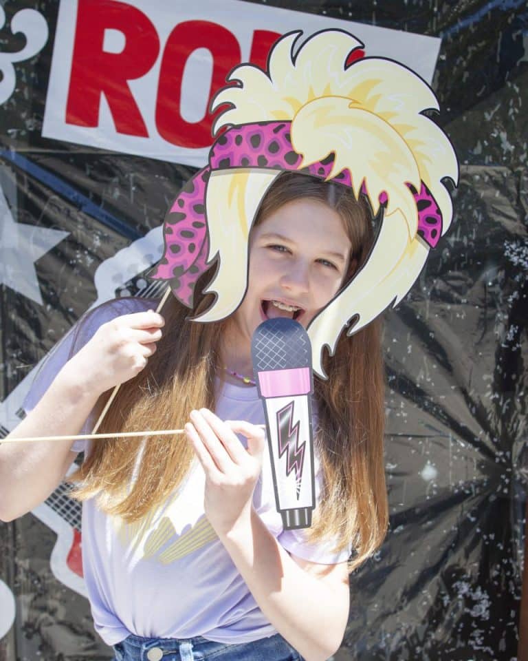 6 Activity Ideas for a Rock 'n' Roll Tween's Birthday Party - Fern and ...