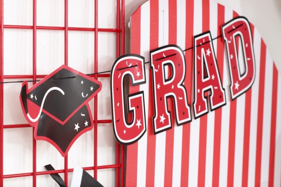 How to Throw a Baseball-Themed Graduation Party - Fern and Maple