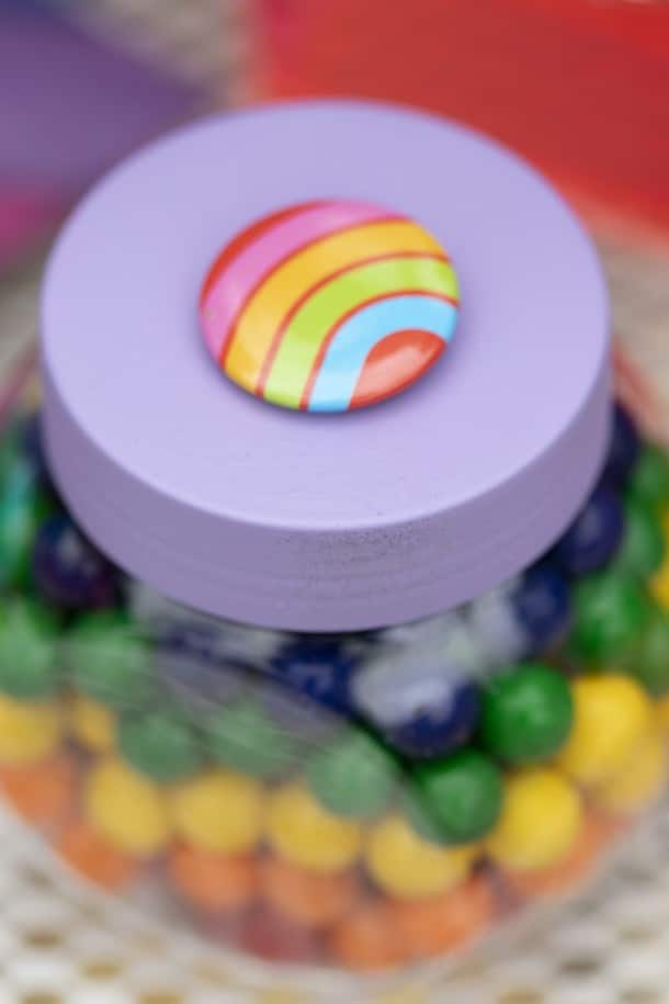 DIY Mini Candy Jar Party Favors for Holidays and Special Occasions ...
